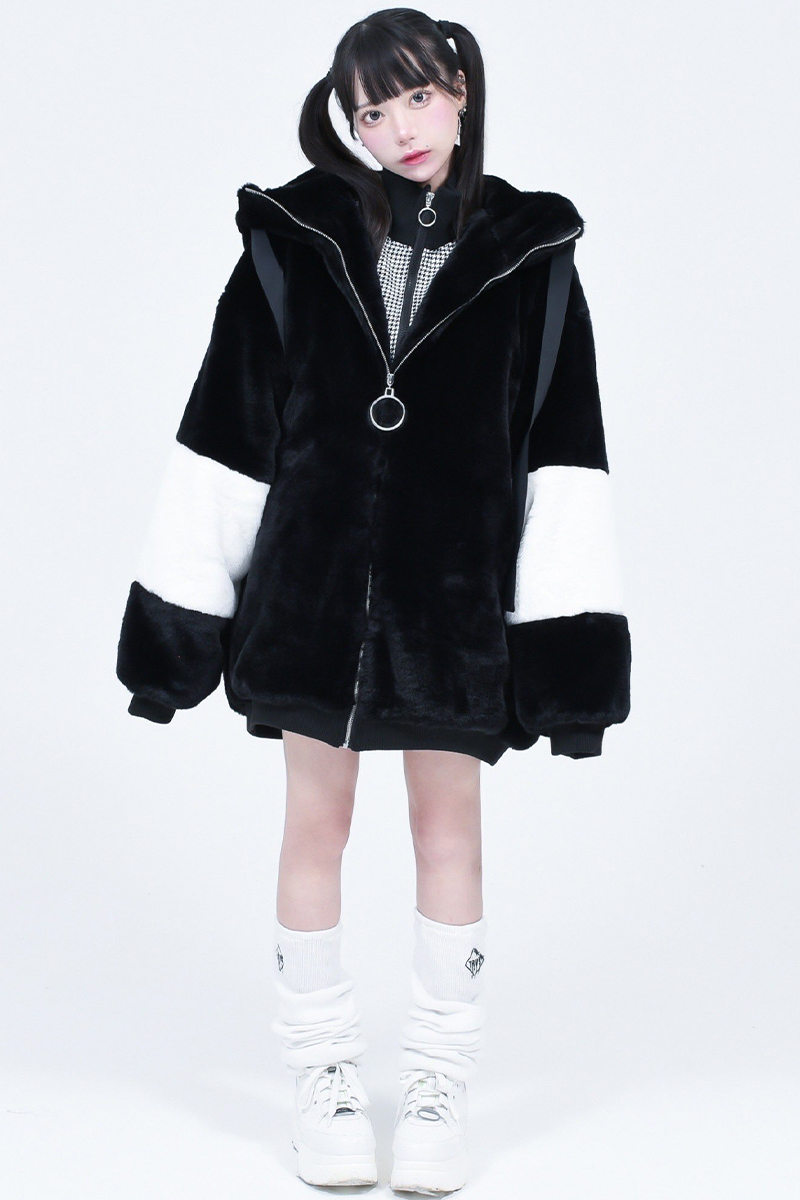 TRAVAS TOKYO【トラバストーキョー】 Drip Logo High Neck Faux TRAVAS TOKYO【トラバストーキョー】 Drip Logo High Neck Faux