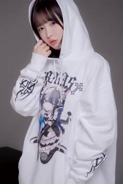 TRAVAS TOKYOより独特の色彩感覚と繊細なタッチで人気の TRAVAS TOKYOより独特の色彩感覚と繊細なタッチで人気の